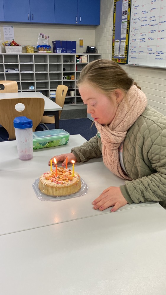 Taelah's Volunteering Journey at a School Library - 4lifeskills